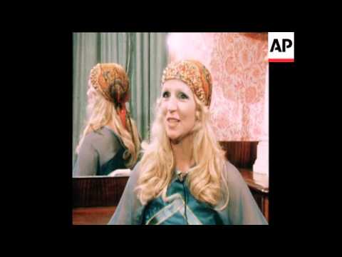 SYND 9 8 77 ARABIC SINGER SABAH IN CONCERT - YouTube
