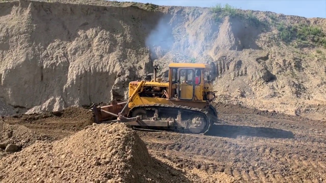 1967 Caterpillar D6 Bull Dozer - YouTube