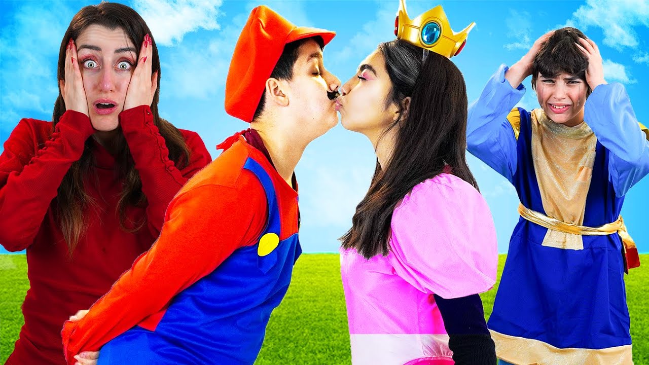 SOPRAVVIVIAMO NEI VIDEOGIOCHI NELLA VITA REALE!!POKEMON, SUPER MARIO, CHALLENGE! - YouTube