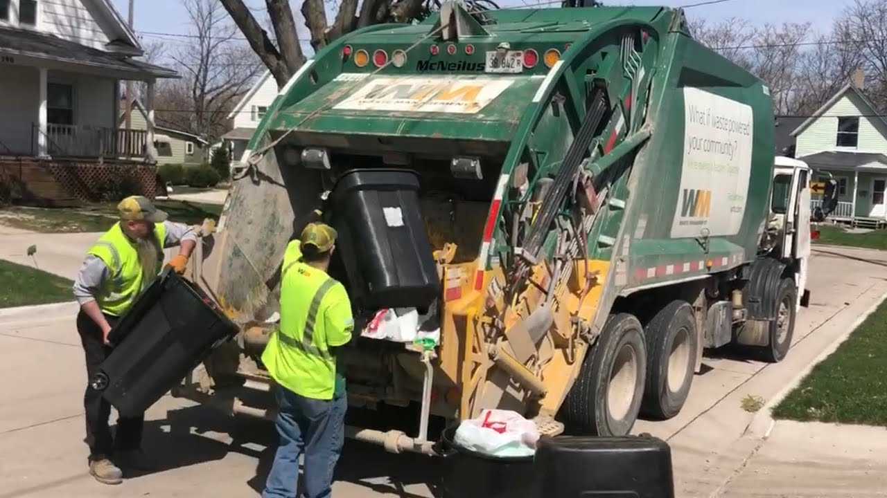 Waste Management Diesel Autocar ACX McNeilus Rear Loader Garbage Truck ...