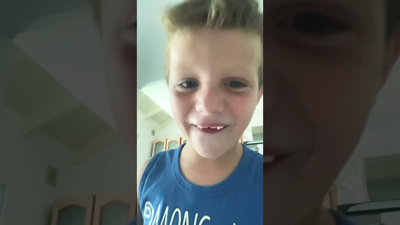 Fifofaurio - YouTube