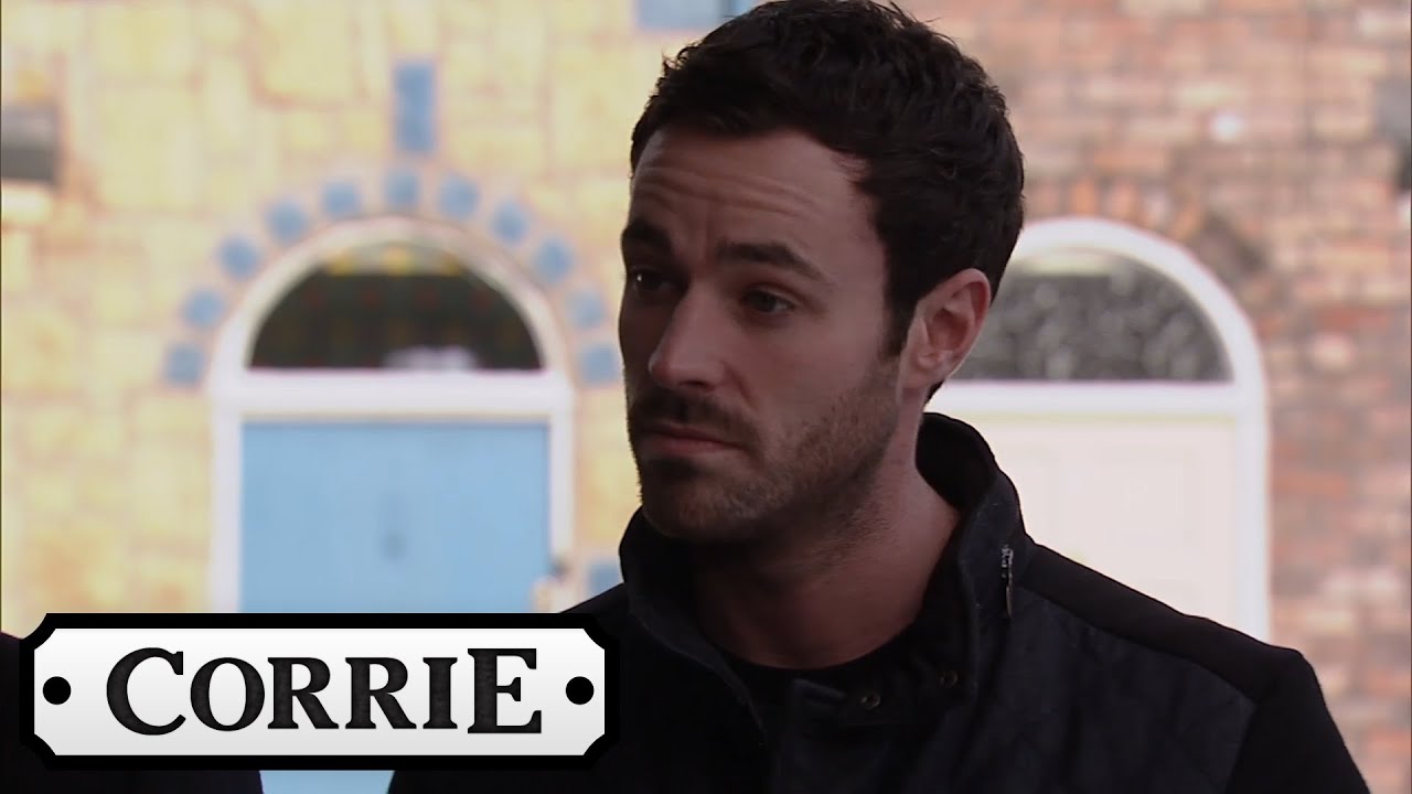 Coronation Street - Callum Returns Max To The Platts - YouTube