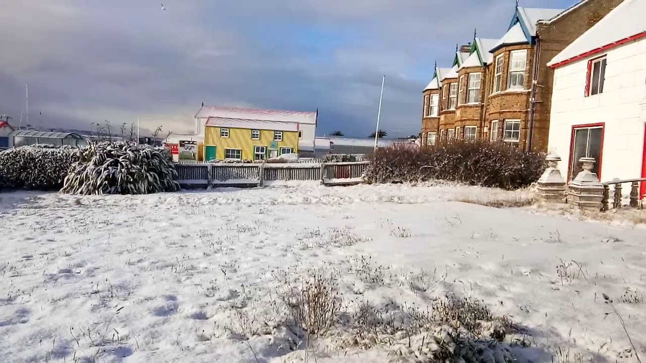 Snow in Falkland Islands - YouTube