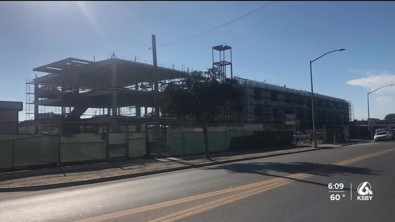 Santa Maria High School makes progress on new building - YouTube