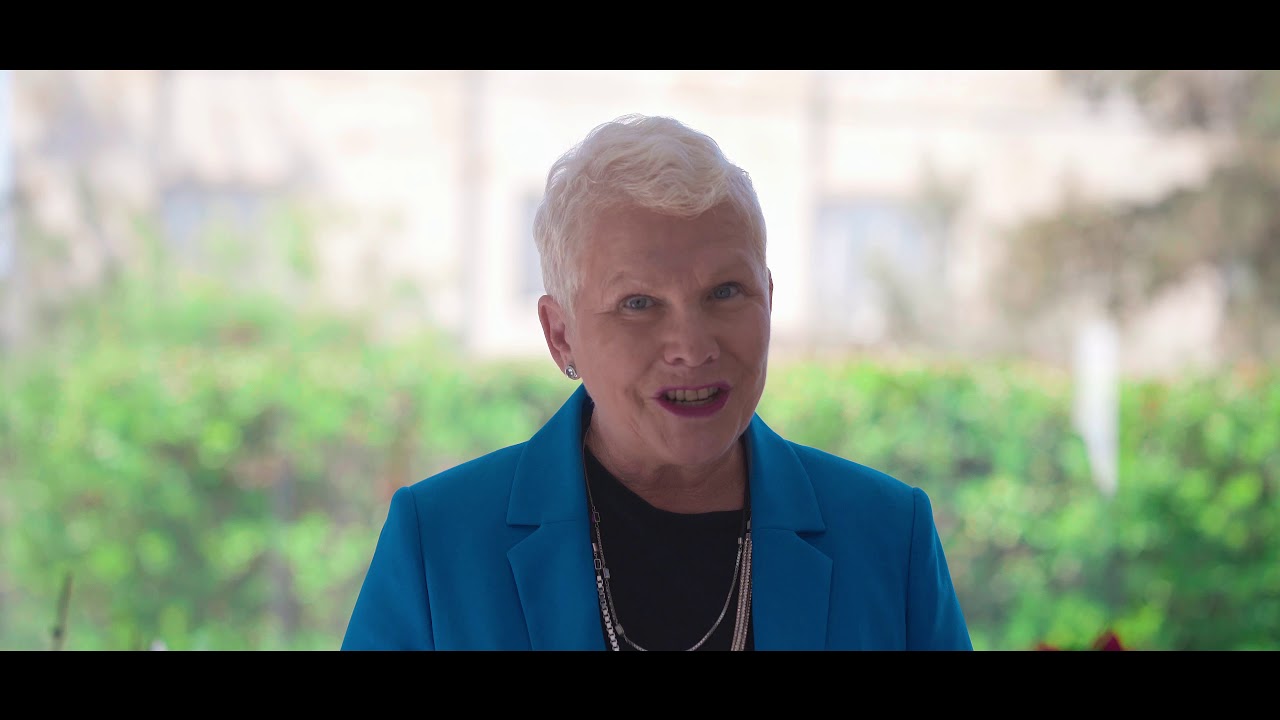 Attitude of Gratitude: Robyn Pratt - YouTube