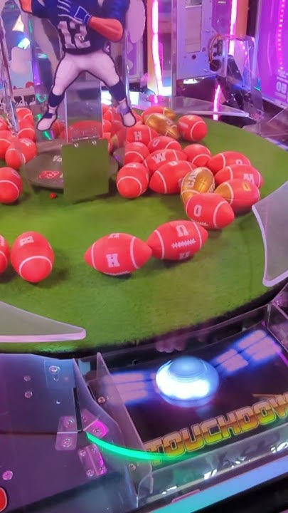 Can we get the TOUCHDOWN Jackpot on Red Zone Rush?! #arcade #jackpot #arcadegame - YouTube