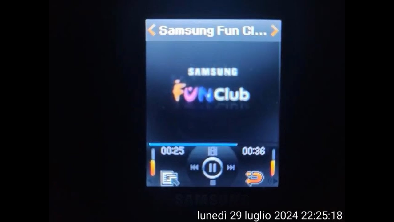 Playing the Samsung Fun Club Commercial on the Samsung SGH-E250 - YouTube