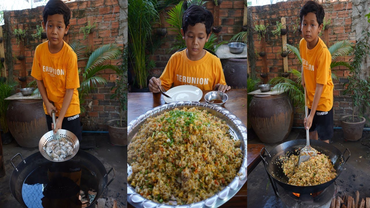 Little Boy Chef Fried Rice Recipe With Country Style - Fried Seafood ...