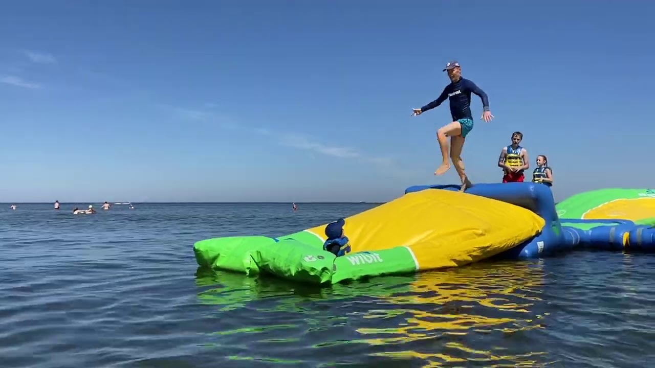 Wasser Sprungkissen Fail/ Water Blob jump - YouTube