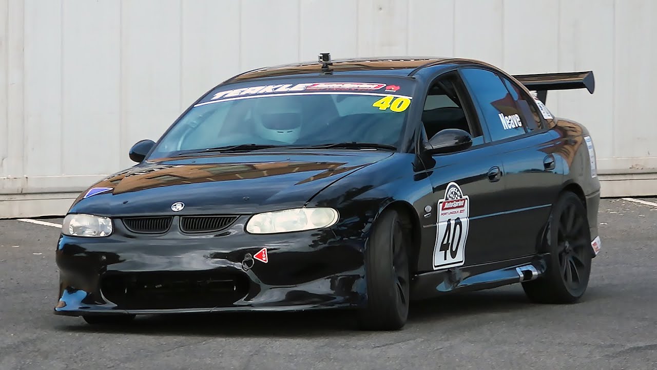 VT Commodore - Pure Sound Quickie - YouTube