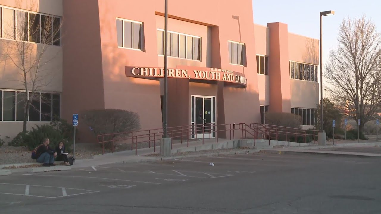 CYFD report finds youth in New Mexico run away from foster care - YouTube