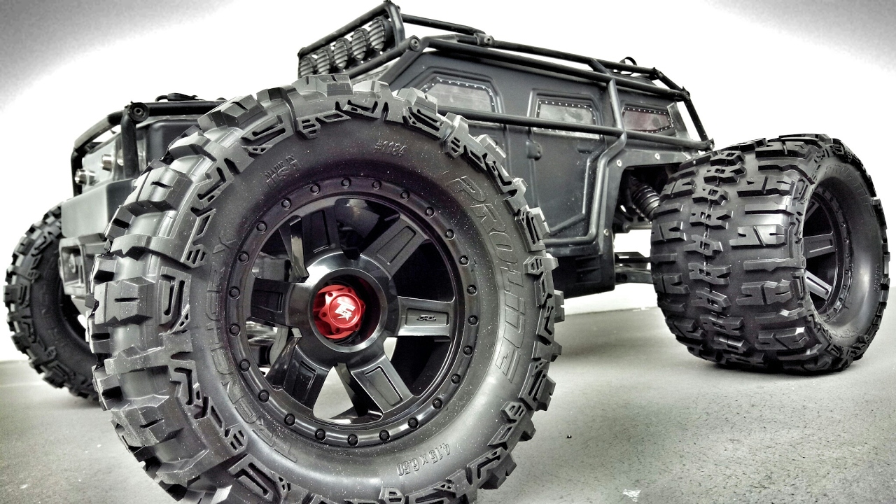 Thunder Tiger K-Rock MT4 G5 & Redcat Racing Terremoto 10 jumps on 1080 ...