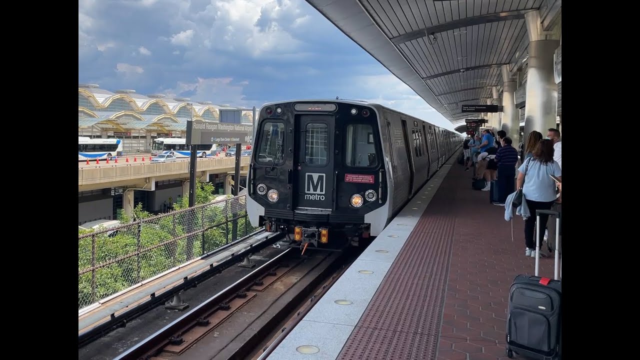Wmata Metrorail at Ronald Reagan Washington National Airport Blue Line ...