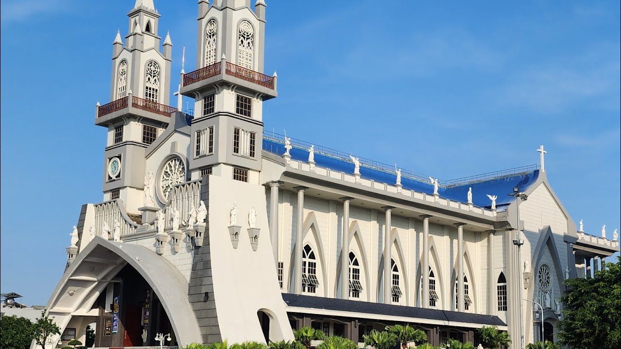 THUYÊN CHUYỂN CÁC CHA TRONG GP THÁI BÌNH. - YouTube