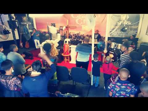 AS GOD BEGIN BEWEEG - YouTube