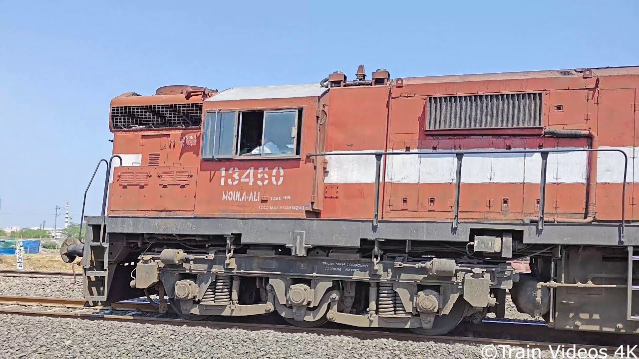 17618 Nanded - Mumbai CSMT Tapovan Express | MLY WDG3A Locomotive ...