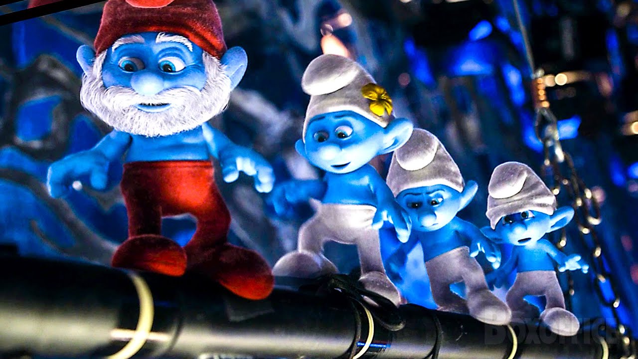 The Smurfs VS Giant Cat and Evil Wizard (and a duck?) | The Smurfs 2 ...