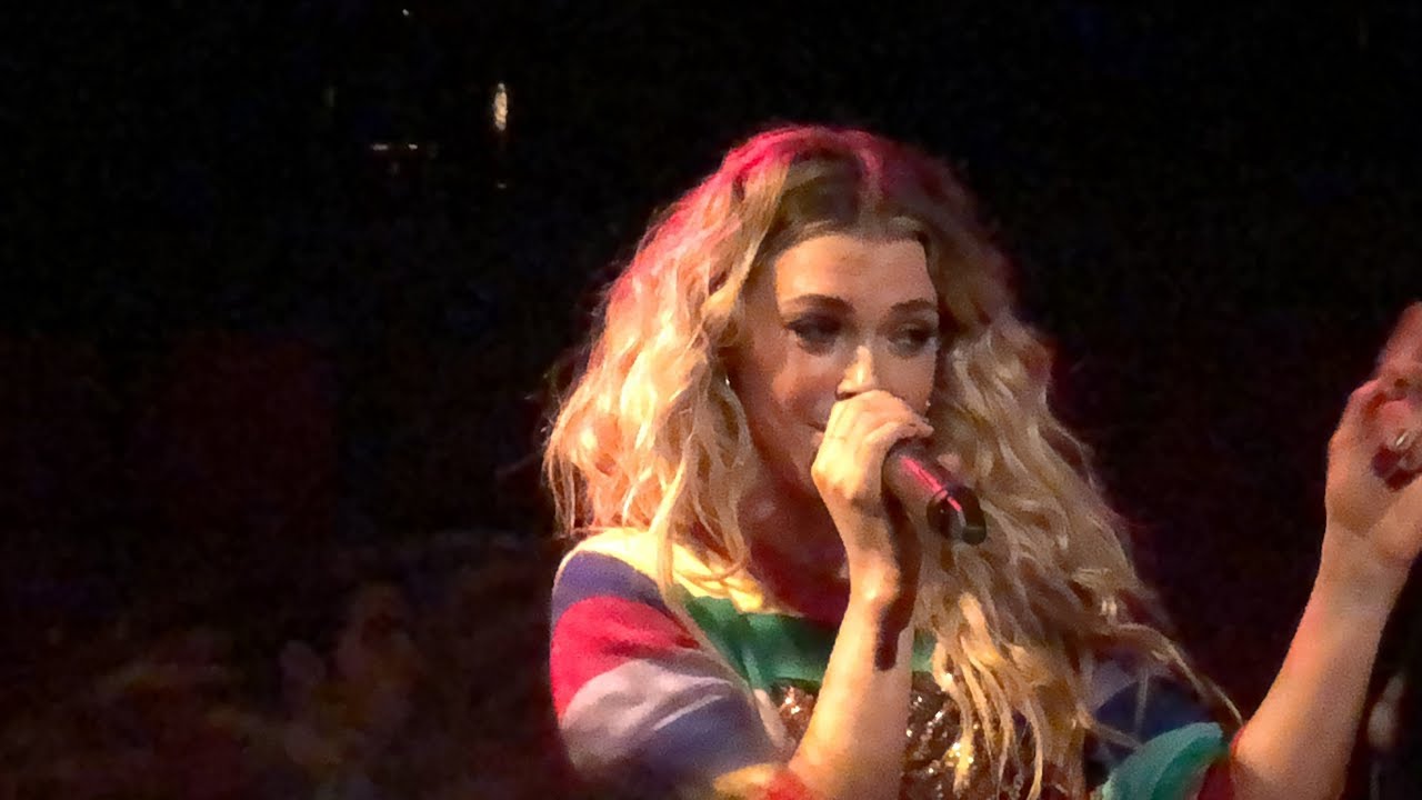 Rachel Platten New York Waves Album Launch Concert & Top Of The Rock ...