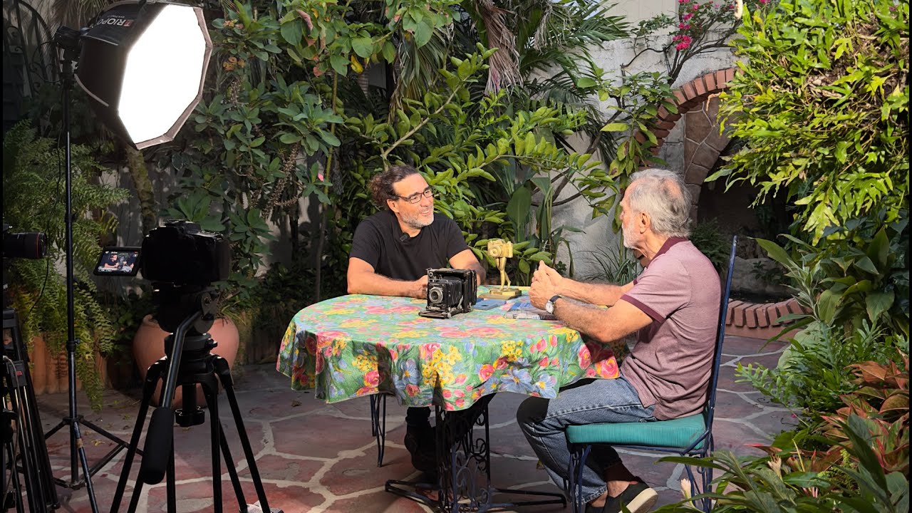 El Podcast de Mira al Centro | Capítulo 2 | Roberto Angulo - YouTube