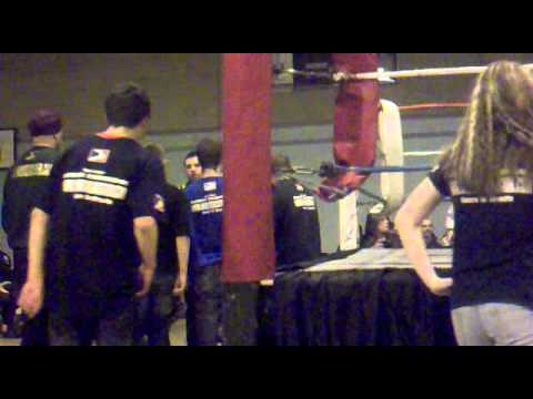 Robbie Brookside vs Thunder - YouTube
