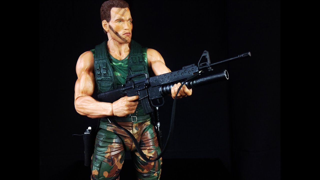 Neca 1/4 18" Dutch Predator 25th Anniversary - YouTube