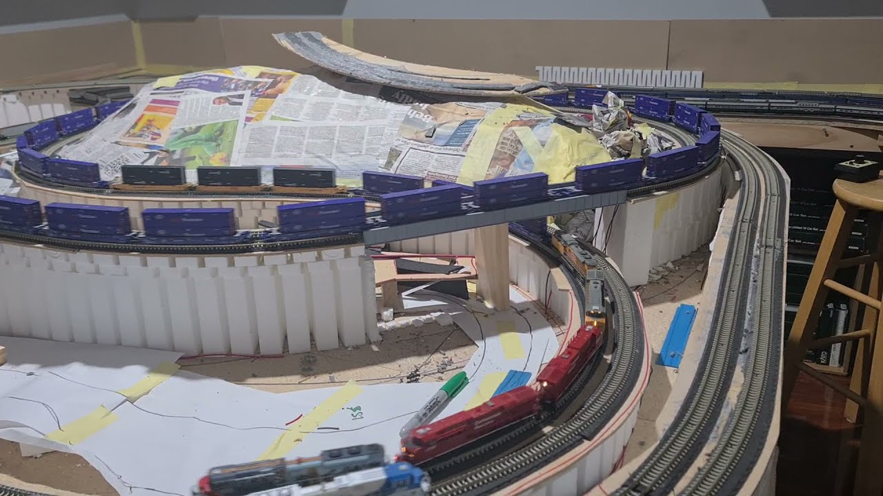 Python Hill N scale - YouTube