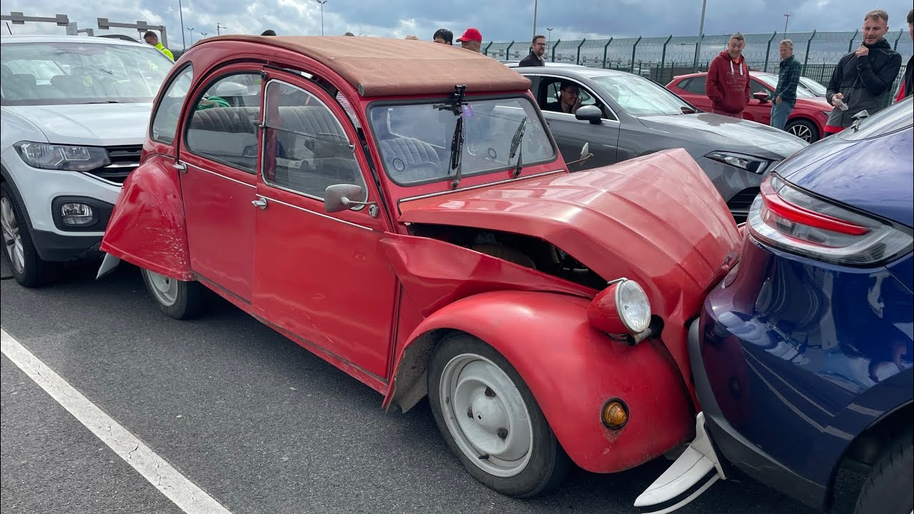 Tin snail gets crunched - YouTube