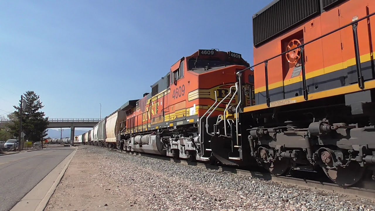 BNSF 284 North [An SD75M with K5LLA] - YouTube