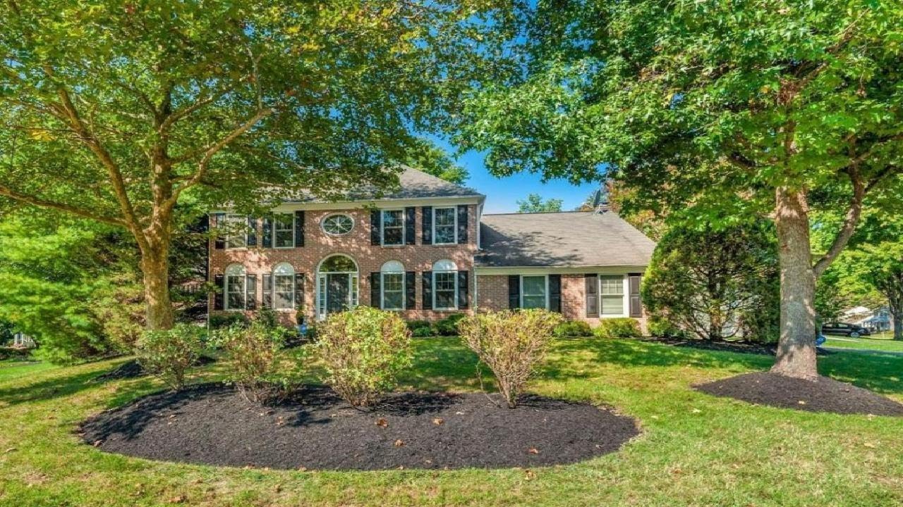 6401 SPRINGHOUSE CIR, CLIFTON, VA Presented by Allison Gillette. - YouTube
