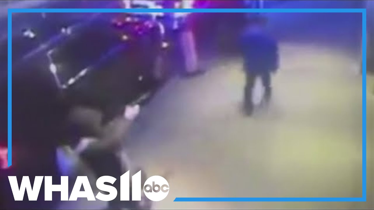 Latest update in UnitedHealthcare CEO shooter manhunt - YouTube