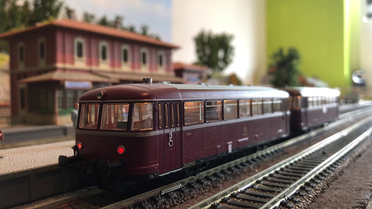 Vorstellung Piko 52723-VT798 DCC & Sound - YouTube