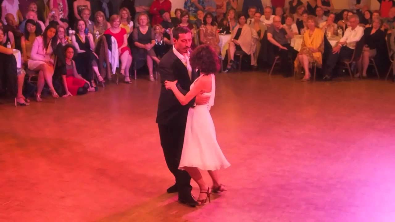 Julio Otero & Carol Horowitz - Toronto Tango Festival 2013 - YouTube