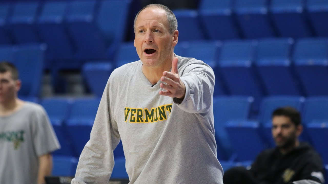 Men's Basketball: All Access John Becker at Rupp Arena Practice - YouTube