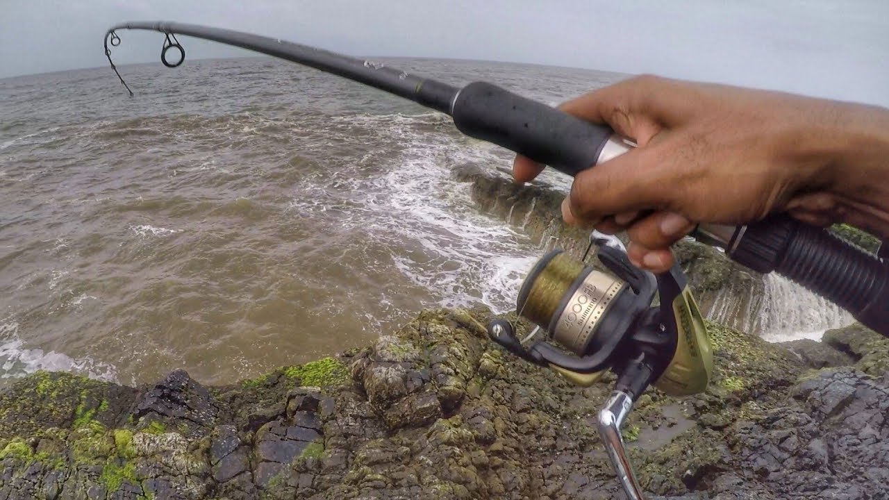 Goa fishing baga rocks - YouTube