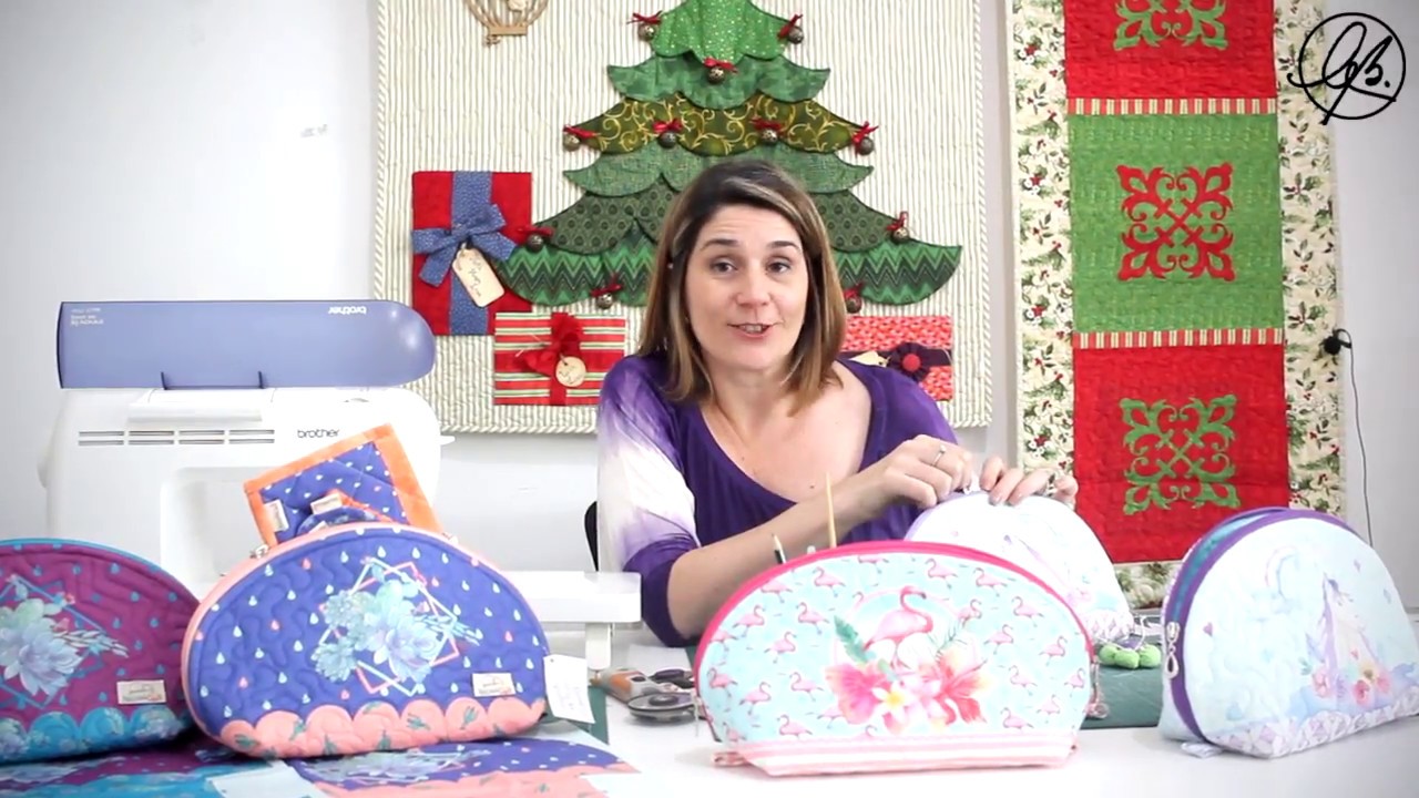 Costurando com Claudia Barddal, Necessaire Meia Lua. - YouTube