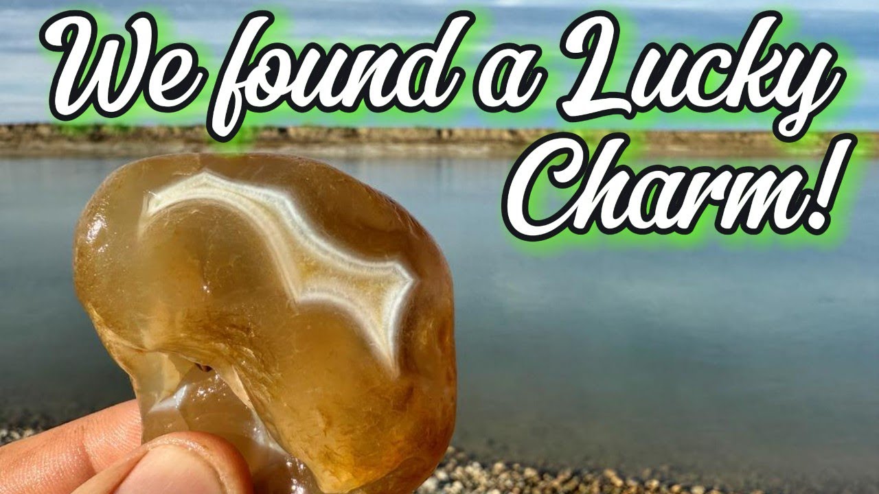 Rockhounding Luck on the Yellowstone River! - YouTube