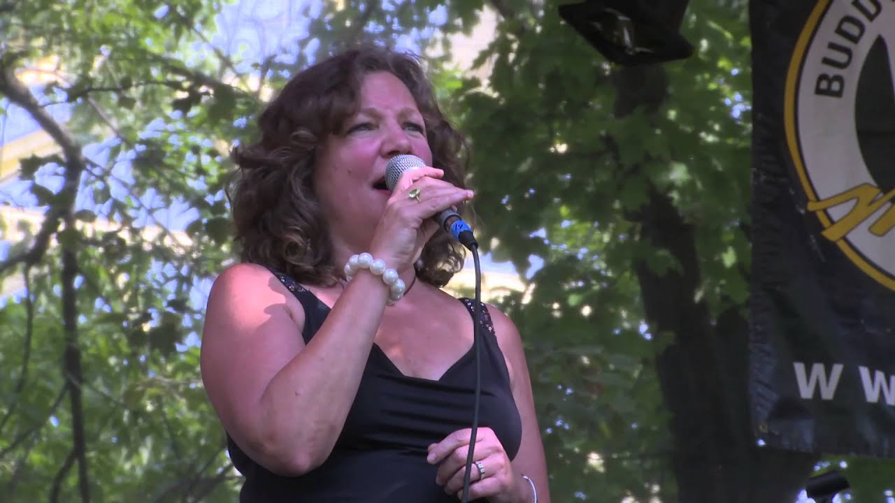 Lisa Biales "Baby Won't You Please Come Home" at the Cincy Blues Fest ...