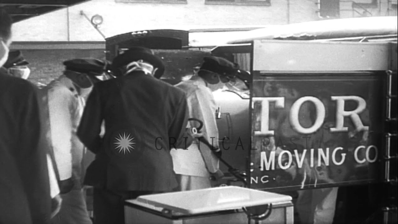 Fred Snite Jr. in an iron lung arrives home to enter a hospital for ...
