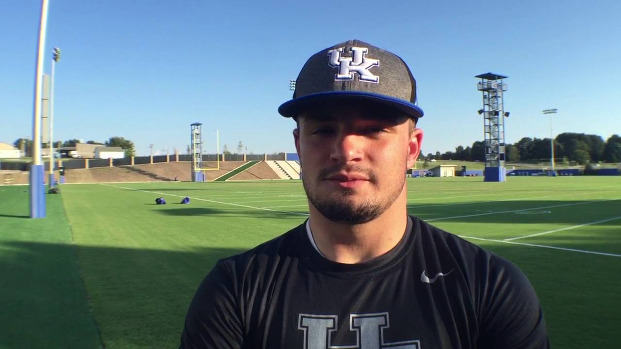 Kentucky football LB Kash Daniel evaluates debut - YouTube