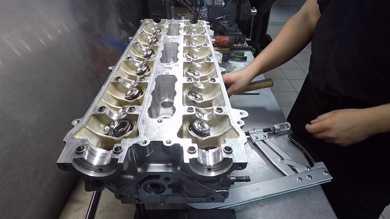 Assembling the built 1jz head - YouTube