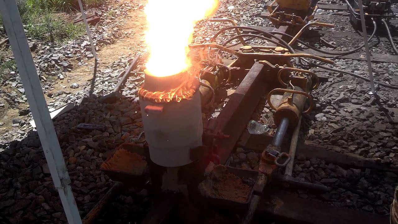 Thermite welding - YouTube