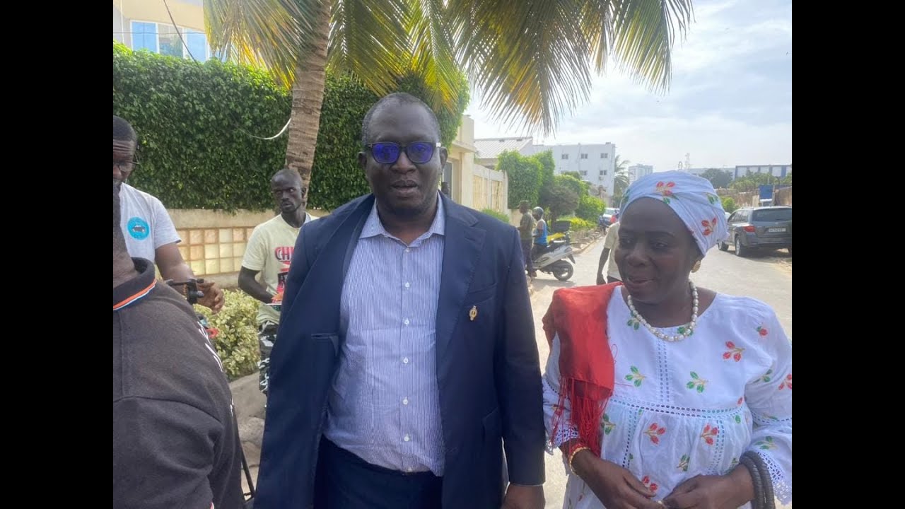 Urgent : Le député Ayib DAFFÉ à la CENA pour prendre les fiches de ...