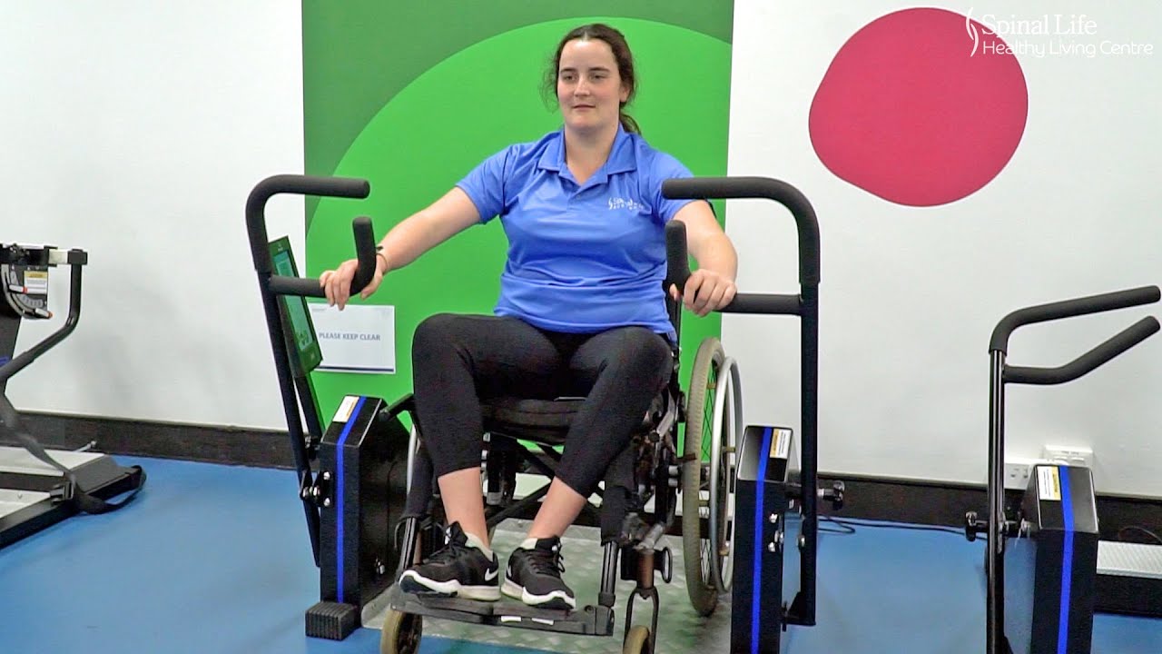 HUR Chest Press and AB Crunch machine - YouTube