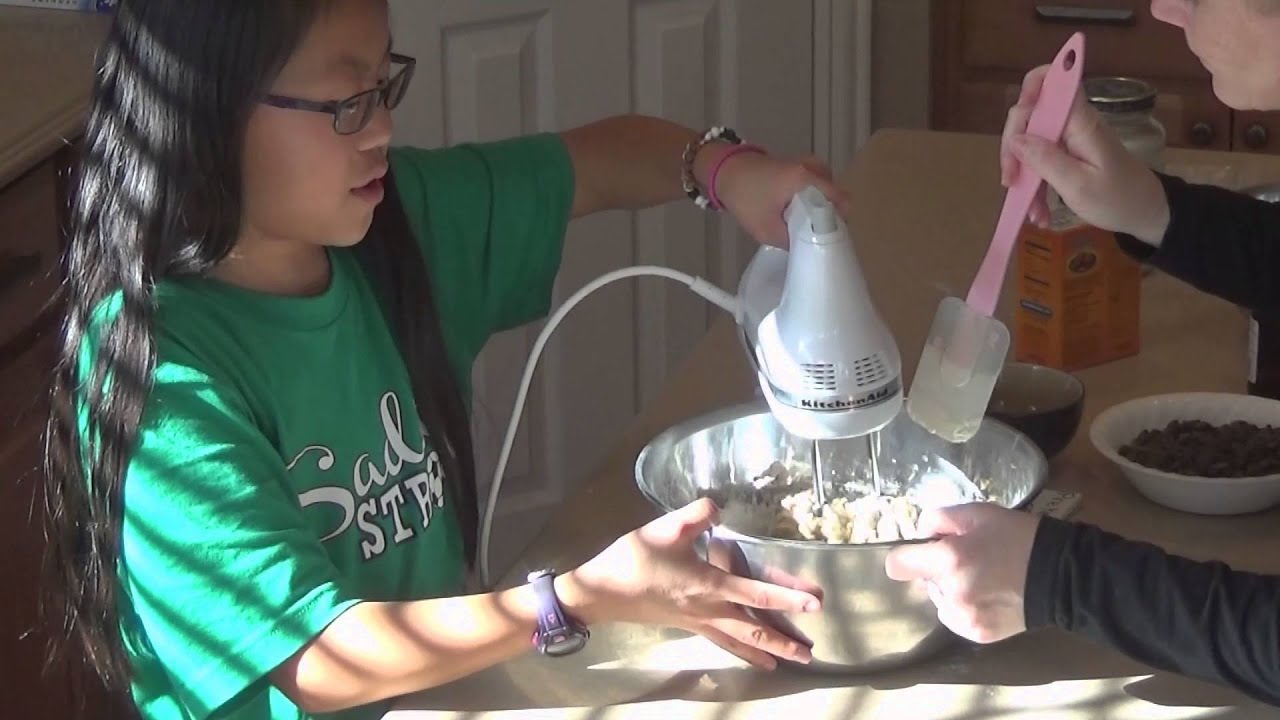 Lucy Baking Cookies - YouTube