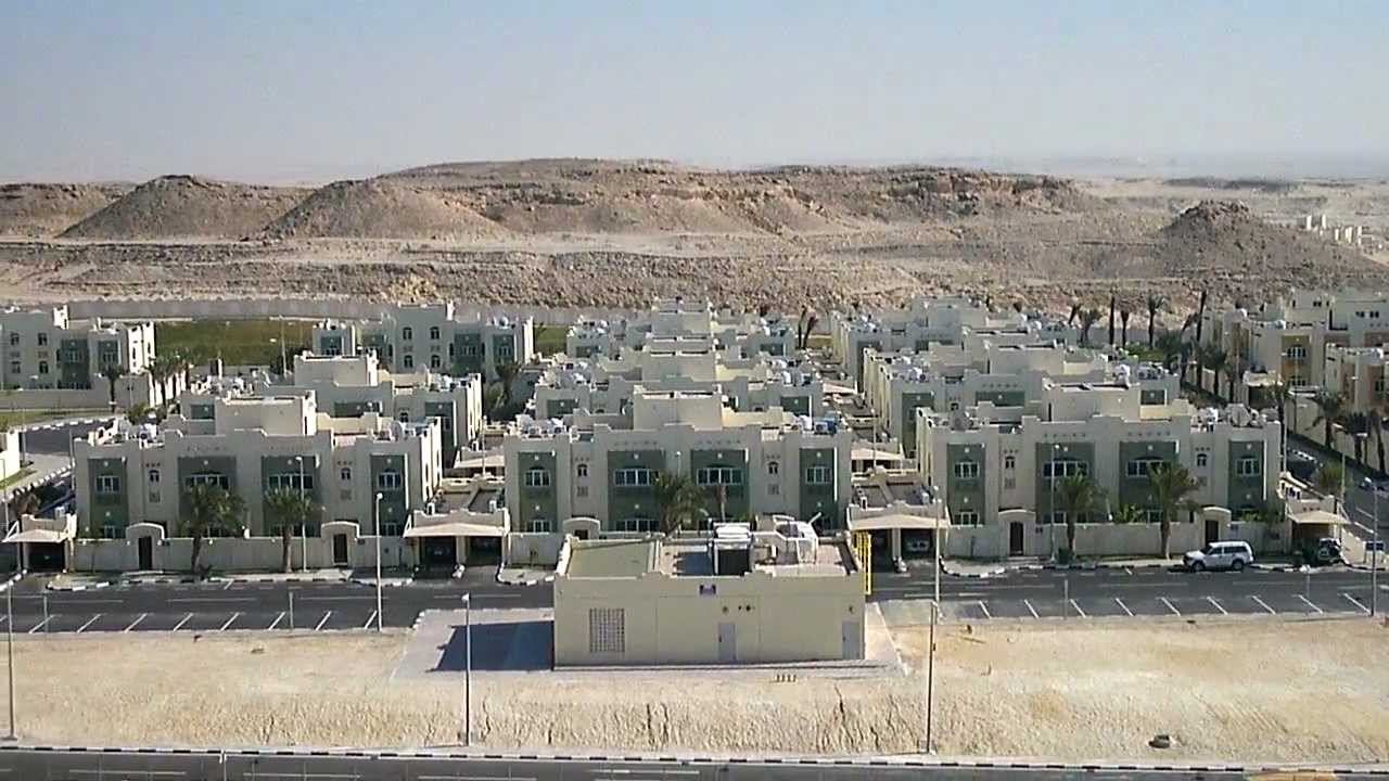 Limestone formations in Dukhan, Qatar - YouTube