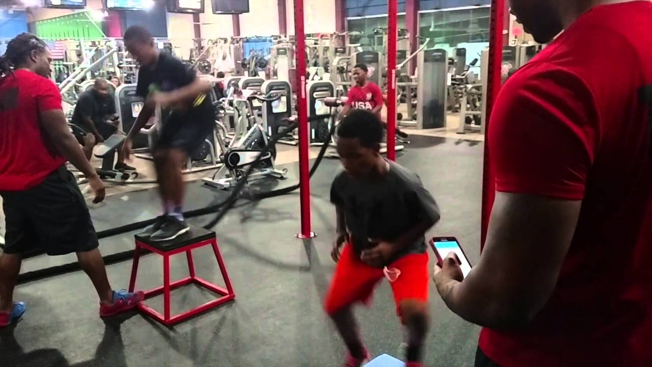 World Gym Summer Fit Camp Waldorf 2016 - YouTube