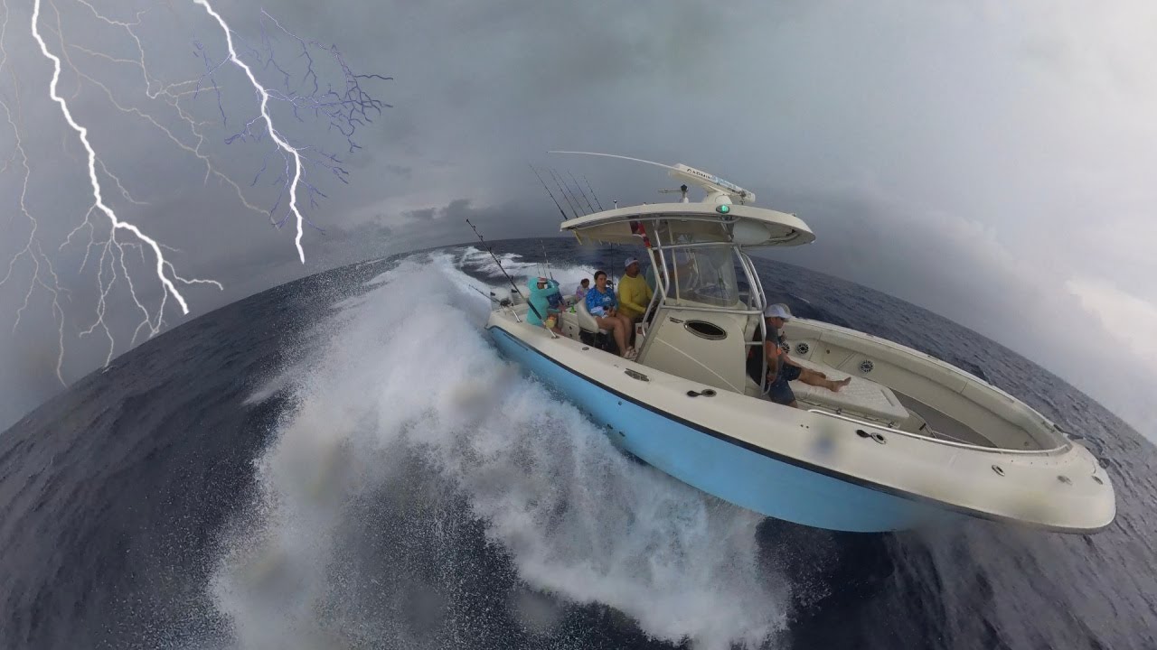 We got stuck in a STORM on our way back to Florida from Bimini, Bahamas ...