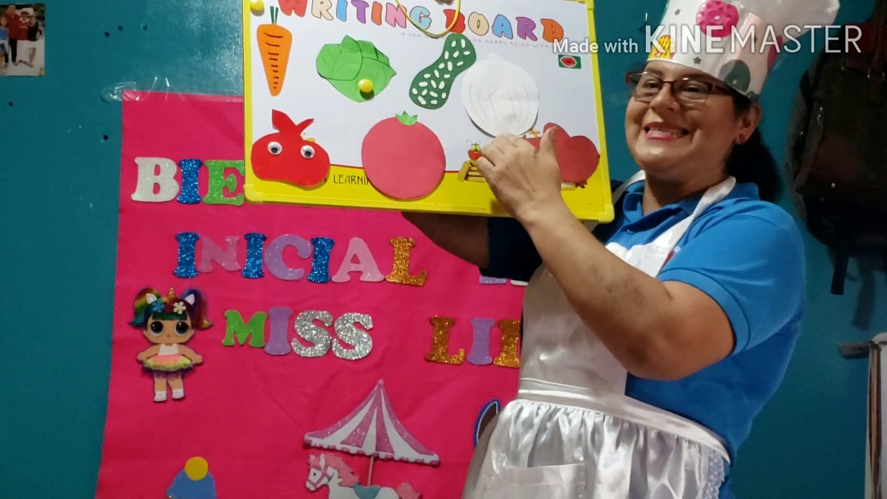 Ayudamos a cocinar/Vamos a comer. - YouTube