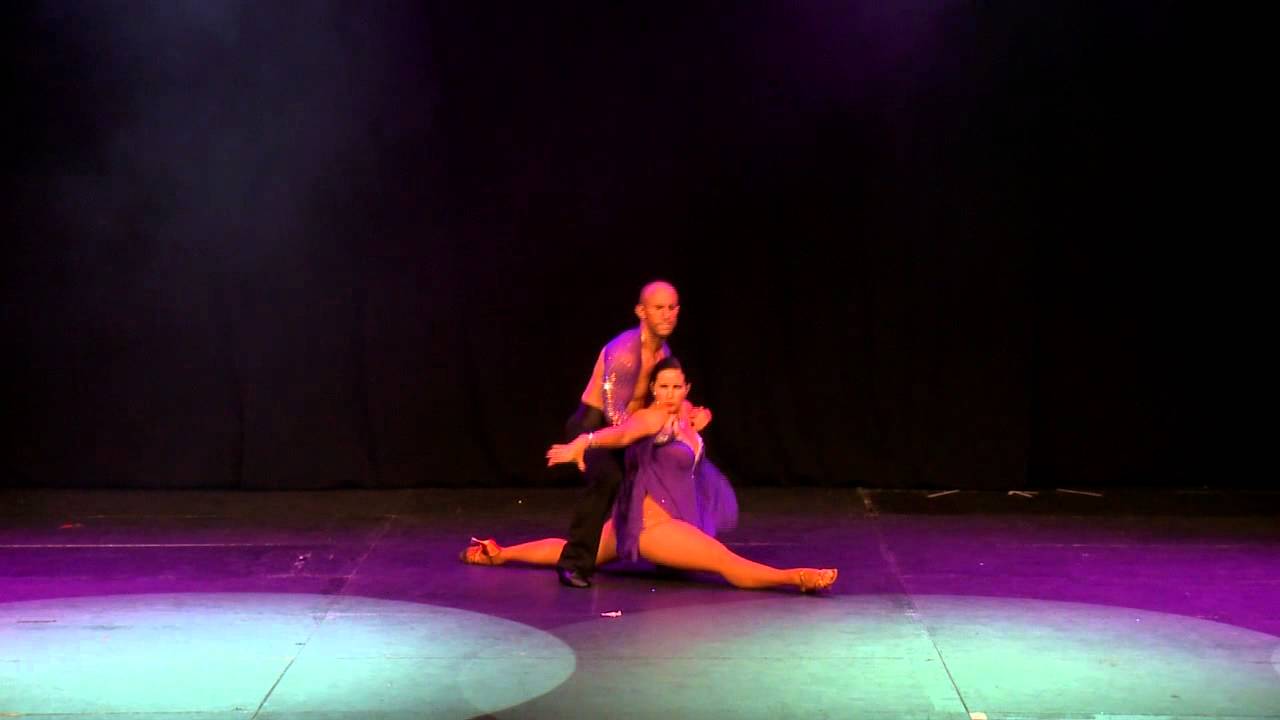 Jaime Jesus and Josie Cote performance 2012 Sydney Latin Festival - YouTube