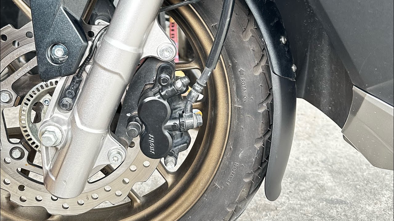 Front fender extension installation for adv 160 - YouTube